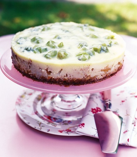 Baked gooseberry, ginger and crème fraîche cheesecake recipe | Eat Your ...