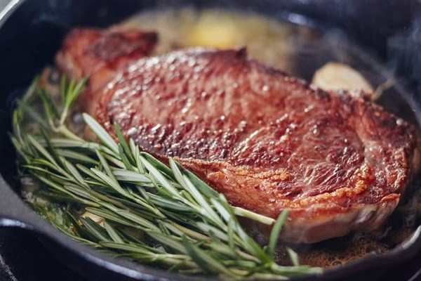 How to cook perfect steak on the stovetop in 3 steps recipe | Eat Your ...