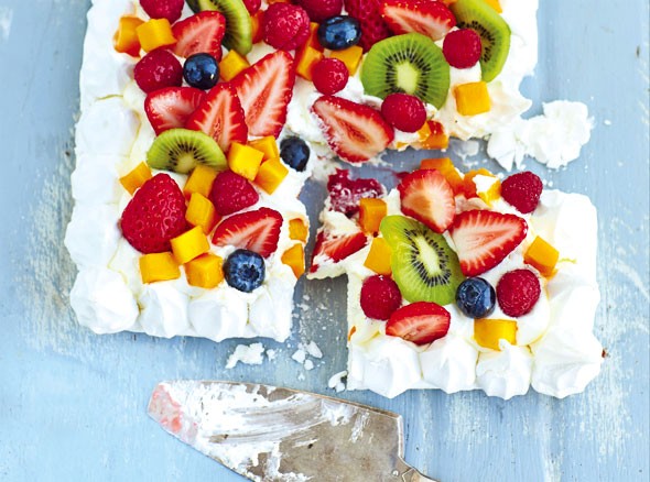 Tropical fruit Pavlova recipe | Eat Your Books